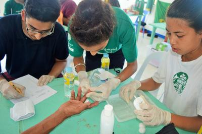 Medical Volunteering in the Philippines for Teens | Projects Abroad